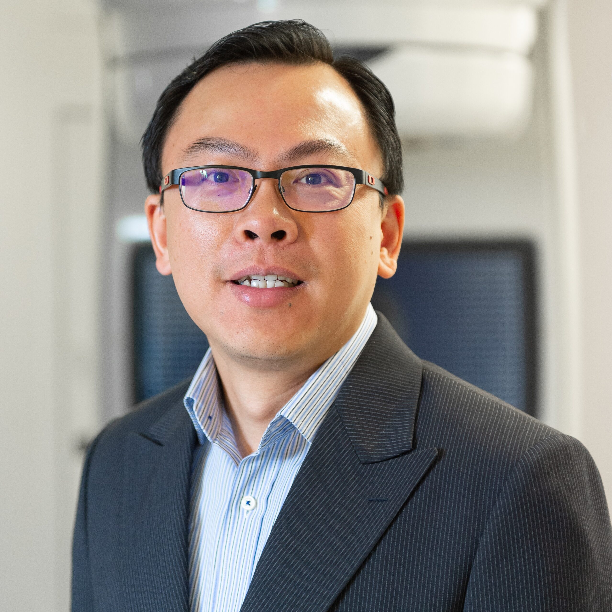 Dr Eric Khoo | Radiation Oncologist | Icon Cancer Centre